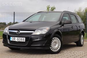 Black Opel Astra 2010 in Riga, with an engine capacity of 1.70 L and mileage of 271 thousand km for 3300 €, photo 6 on AUTOMOTO.COM.LV