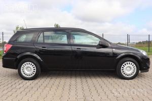 Black Opel Astra 2010 in Riga, with an engine capacity of 1.70 L and mileage of 271 thousand km for 3300 €, photo 7 on AUTOMOTO.COM.LV
