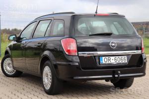 Black Opel Astra 2010 in Riga, with an engine capacity of 1.70 L and mileage of 271 thousand km for 3300 €, photo 12 on AUTOMOTO.COM.LV