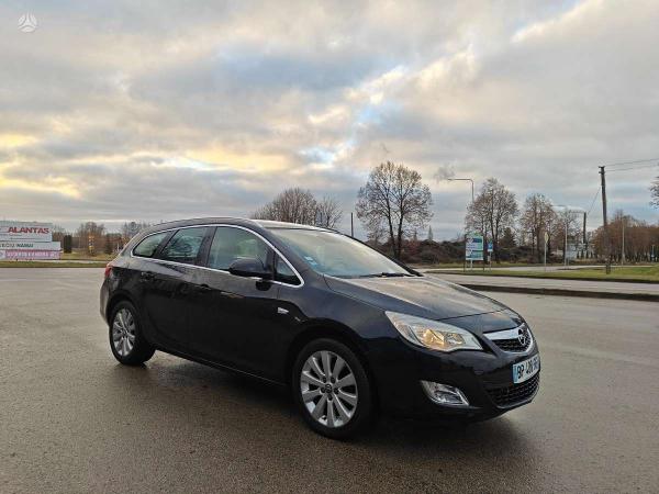 Melns Opel Astra 2011 Tauragė, ar dzinēja tilpumu 1.96 L un nobraukumu 236 tūkst. km par 3100 €, foto 3 vietnē AUTOMOTO.COM.LV