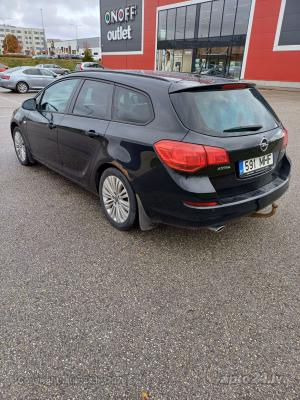 Melns Opel Astra 2011 Tartu, ar dzinēja tilpumu 1.40 L un nobraukumu 212 tūkst. km par 2599 €, foto 4 vietnē AUTOMOTO.COM.LV