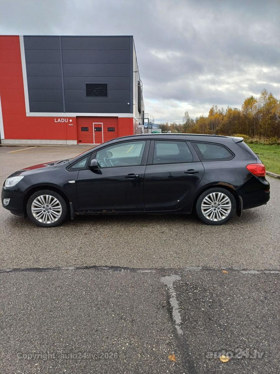 Melns Opel Astra 2011 Tartu, ar dzinēja tilpumu 1.40 L un nobraukumu 212 tūkst. km par 2599 €, foto 7 vietnē AUTOMOTO.COM.LV