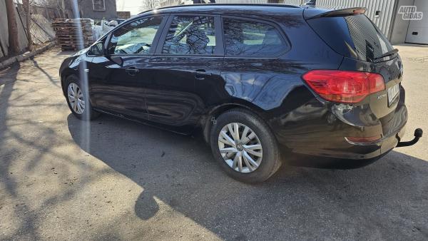 Melns Opel Astra 2011 Viļņa, ar dzinēja tilpumu 1.70 L un nobraukumu 303 tūkst. km par 1700 €, foto 6 vietnē AUTOMOTO.COM.LV