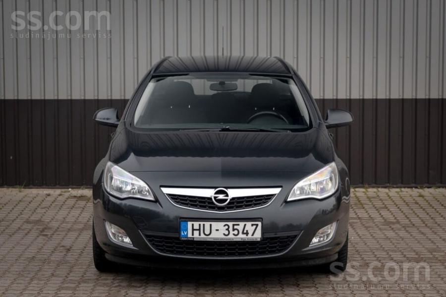 Melns Opel Astra 2011 Talsi, ar dzinēja tilpumu 1.70 L un nobraukumu 243 tūkst. km par 3390 €, foto 3 vietnē AUTOMOTO.COM.LV