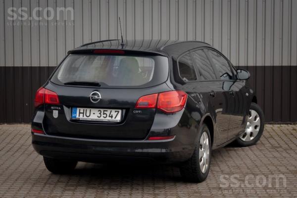 Melns Opel Astra 2011 Talsi, ar dzinēja tilpumu 1.70 L un nobraukumu 243 tūkst. km par 3390 €, foto 7 vietnē AUTOMOTO.COM.LV