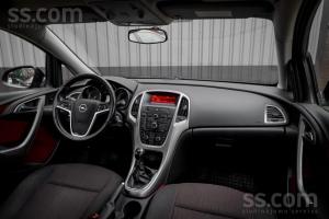 Melns Opel Astra 2011 Talsi, ar dzinēja tilpumu 1.70 L un nobraukumu 243 tūkst. km par 3390 €, foto 9 vietnē AUTOMOTO.COM.LV