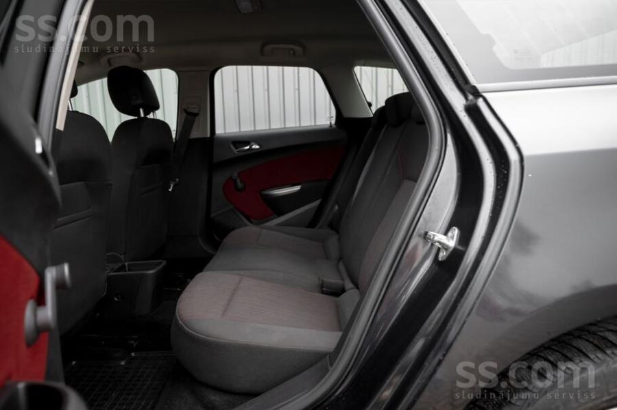 Melns Opel Astra 2011 Talsi, ar dzinēja tilpumu 1.70 L un nobraukumu 243 tūkst. km par 3390 €, foto 11 vietnē AUTOMOTO.COM.LV