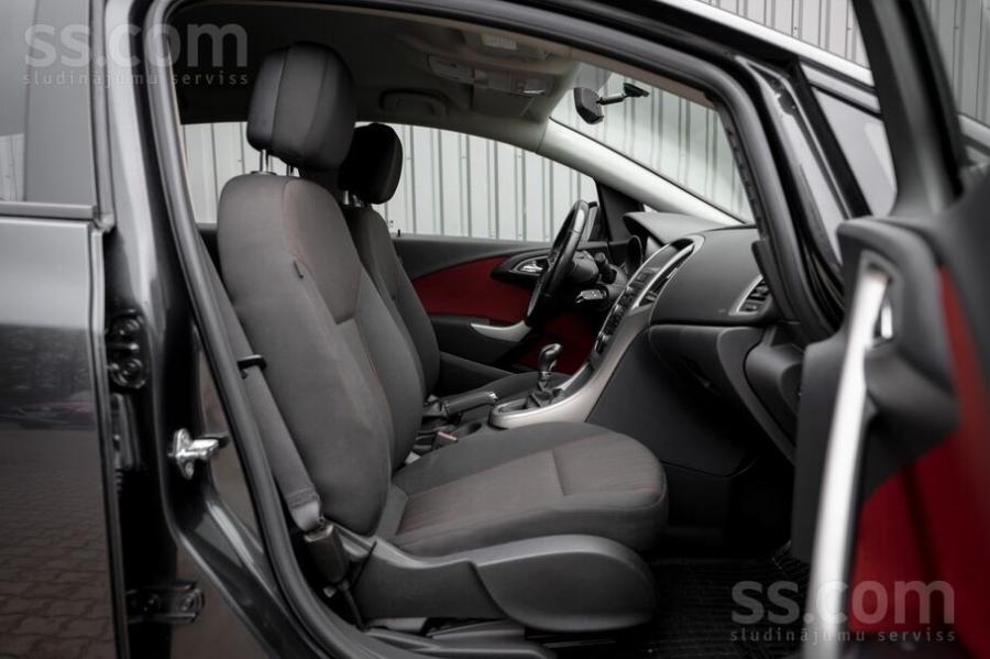 Melns Opel Astra 2011 Talsi, ar dzinēja tilpumu 1.70 L un nobraukumu 243 tūkst. km par 3390 €, foto 13 vietnē AUTOMOTO.COM.LV
