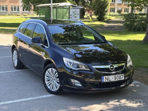 Melns Opel Astra 2011 Jelgava, ar dzinēja tilpumu 2.00 L un nobraukumu 263 tūkst. km par 4650 €, foto 3 vietnē AUTOMOTO.COM.LV