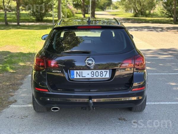 Melns Opel Astra 2011 Jelgava, ar dzinēja tilpumu 2.00 L un nobraukumu 263 tūkst. km par 4650 €, foto 8 vietnē AUTOMOTO.COM.LV