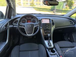 Black Opel Astra 2011 in Jelgava, with an engine capacity of 2.00 L and mileage of 263 thousand km for 4650 €, photo 15 on AUTOMOTO.COM.LV
