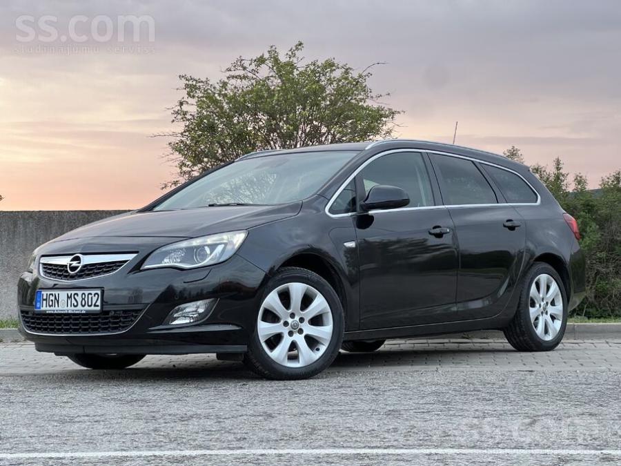 Melns Opel Astra 2011 Jelgava, ar dzinēja tilpumu 1.40 L un nobraukumu 170 tūkst. km par 5250 €, foto 1 vietnē AUTOMOTO.COM.LV