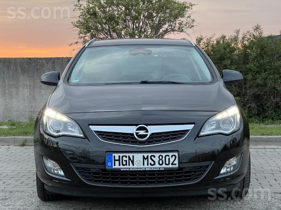 Melns Opel Astra 2011 Jelgava, ar dzinēja tilpumu 1.40 L un nobraukumu 170 tūkst. km par 5250 €, foto 6 vietnē AUTOMOTO.COM.LV