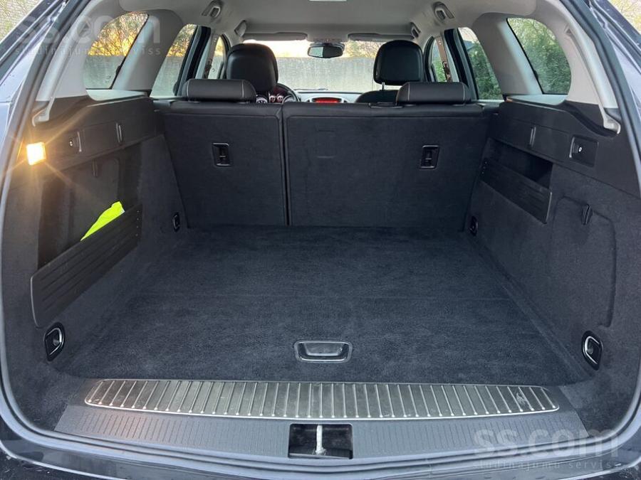 Melns Opel Astra 2011 Jelgava, ar dzinēja tilpumu 1.40 L un nobraukumu 170 tūkst. km par 5250 €, foto 9 vietnē AUTOMOTO.COM.LV