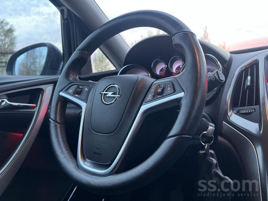 Melns Opel Astra 2011 Jelgava, ar dzinēja tilpumu 1.40 L un nobraukumu 170 tūkst. km par 5250 €, foto 19 vietnē AUTOMOTO.COM.LV