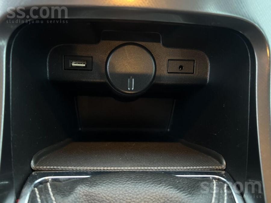 Melns Opel Astra 2011 Jelgava, ar dzinēja tilpumu 1.40 L un nobraukumu 170 tūkst. km par 5250 €, foto 28 vietnē AUTOMOTO.COM.LV
