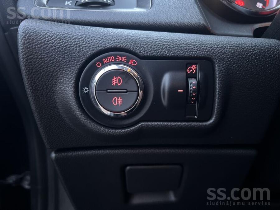 Melns Opel Astra 2011 Jelgava, ar dzinēja tilpumu 1.40 L un nobraukumu 170 tūkst. km par 5250 €, foto 29 vietnē AUTOMOTO.COM.LV