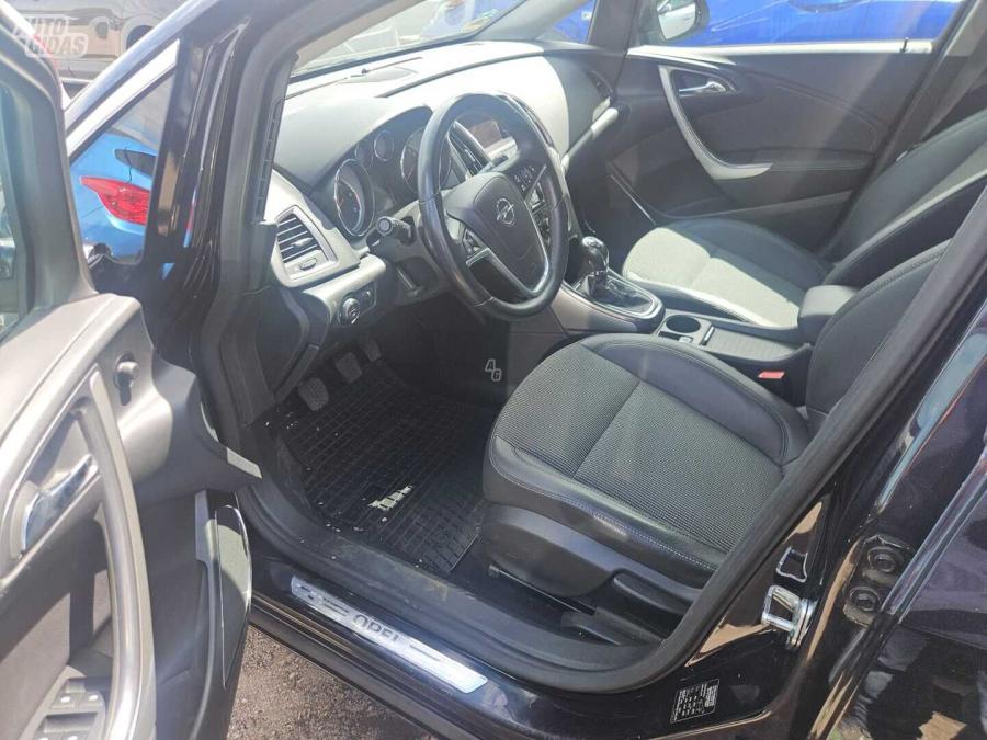 Melns Opel Astra 2011 Kauņa, ar dzinēja tilpumu 1.70 L un nobraukumu 218 tūkst. km par 3850 €, foto 10 vietnē AUTOMOTO.COM.LV