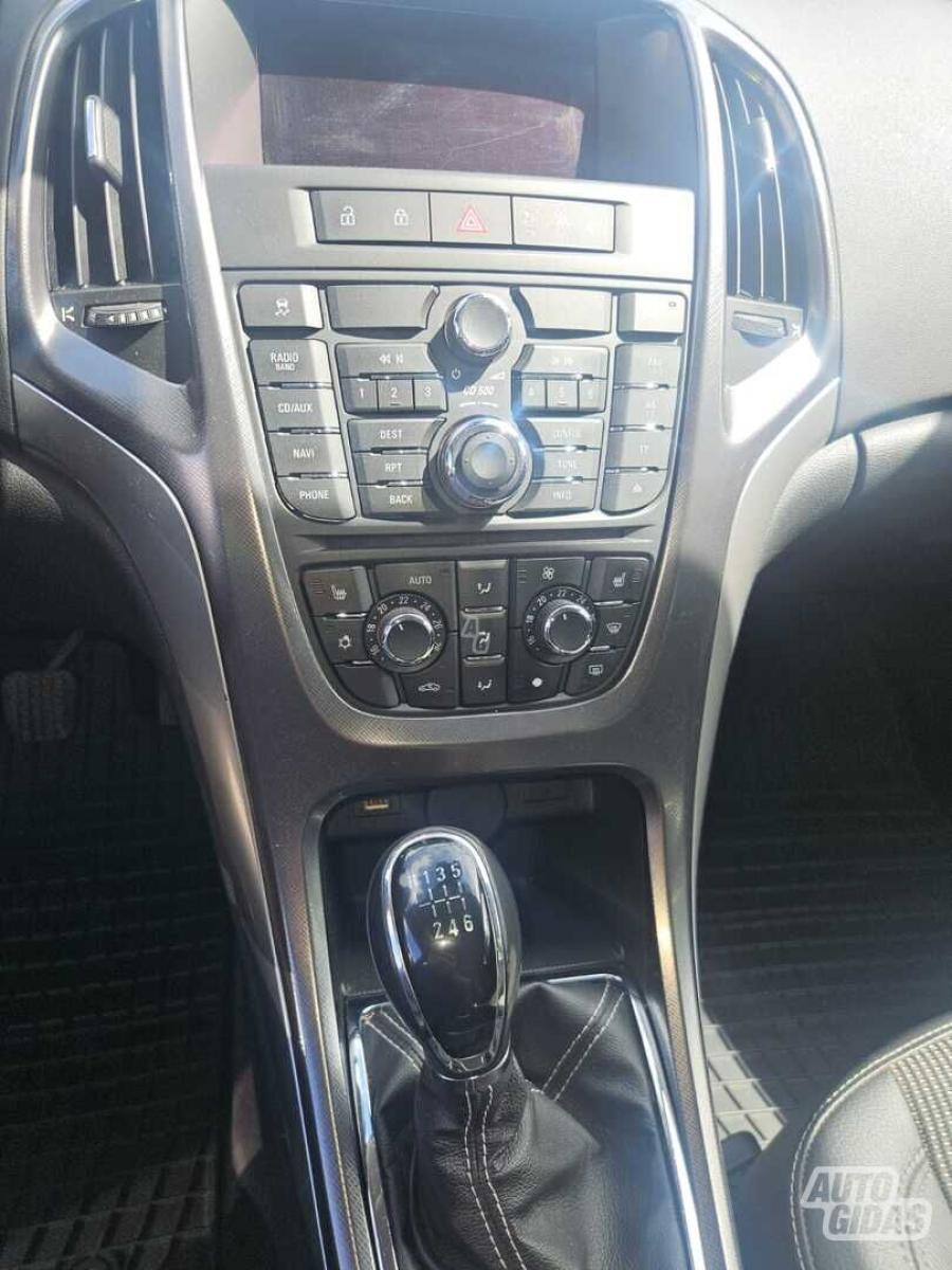 Melns Opel Astra 2011 Kauņa, ar dzinēja tilpumu 1.70 L un nobraukumu 218 tūkst. km par 3850 €, foto 12 vietnē AUTOMOTO.COM.LV
