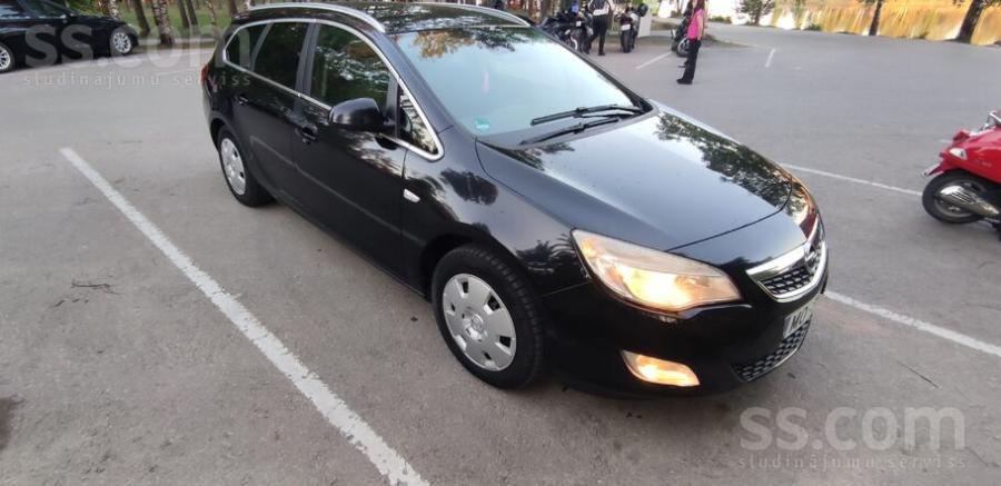 Melns Opel Astra 2011 Jēkabpils, ar dzinēja tilpumu 1.40 L un nobraukumu 352 tūkst. km par 1790 €, foto 1 vietnē AUTOMOTO.COM.LV