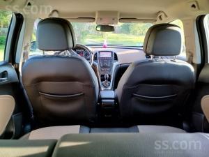 Melns Opel Astra 2011 Jēkabpils, ar dzinēja tilpumu 1.40 L un nobraukumu 352 tūkst. km par 1790 €, foto 3 vietnē AUTOMOTO.COM.LV
