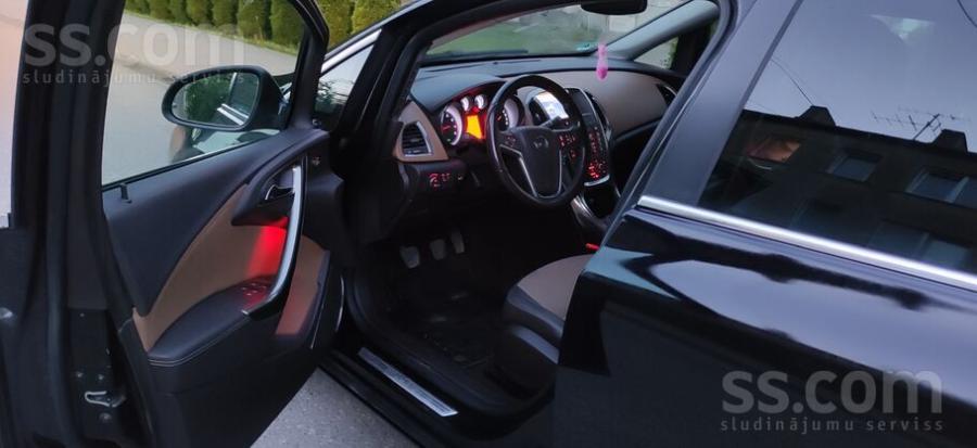 Melns Opel Astra 2011 Jēkabpils, ar dzinēja tilpumu 1.40 L un nobraukumu 352 tūkst. km par 1790 €, foto 4 vietnē AUTOMOTO.COM.LV