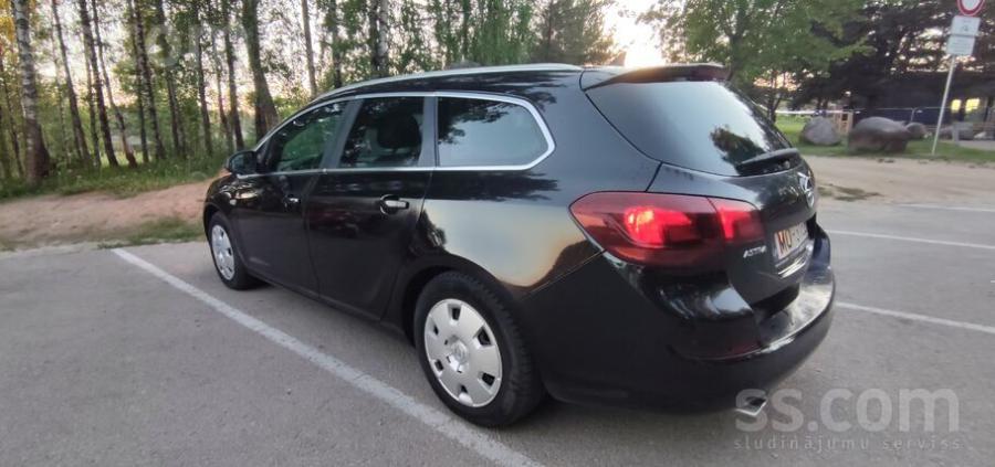 Melns Opel Astra 2011 Jēkabpils, ar dzinēja tilpumu 1.40 L un nobraukumu 352 tūkst. km par 1790 €, foto 7 vietnē AUTOMOTO.COM.LV