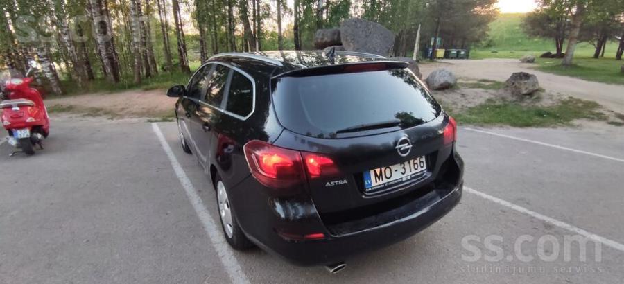 Melns Opel Astra 2011 Jēkabpils, ar dzinēja tilpumu 1.40 L un nobraukumu 352 tūkst. km par 1790 €, foto 9 vietnē AUTOMOTO.COM.LV