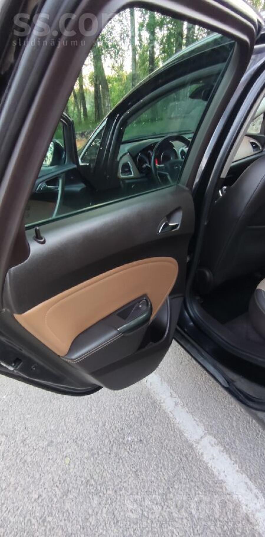 Melns Opel Astra 2011 Jēkabpils, ar dzinēja tilpumu 1.40 L un nobraukumu 352 tūkst. km par 1790 €, foto 17 vietnē AUTOMOTO.COM.LV