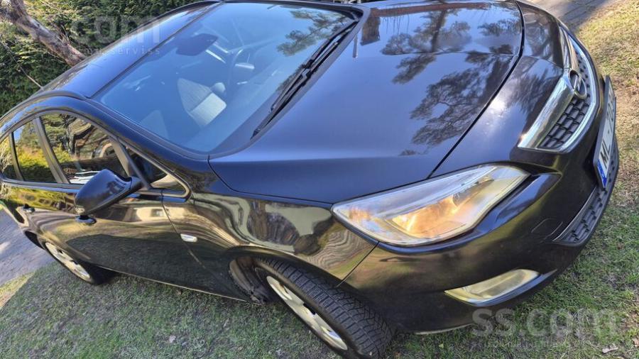 Melns Opel Astra 2011 Jūrmala, ar dzinēja tilpumu 1.60 L un nobraukumu 258 tūkst. km par 3200 €, foto 5 vietnē AUTOMOTO.COM.LV