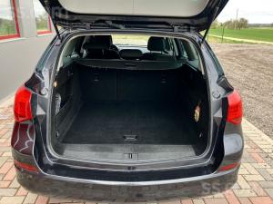 Black Opel Astra 2011 in Talsi, with an engine capacity of 1.70 L and mileage of 297 thousand km for 3999 €, photo 14 on AUTOMOTO.COM.LV