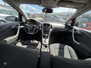 Black Opel Astra 2011 in Kaunas, with an engine capacity of 1.96 L and mileage of 276 thousand km for 2650 €, photo 11 on AUTOMOTO.COM.LV