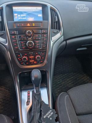 Black Opel Astra 2011 in Radviliskis, with an engine capacity of 2.00 L and mileage of 270 thousand km for 3800 €, photo 8 on AUTOMOTO.COM.LV