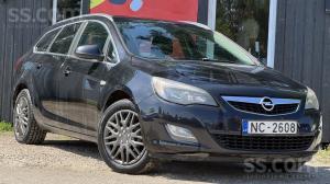 Melns Opel Astra 2011 Rīga, ar dzinēja tilpumu 2.00 L un nobraukumu 280 tūkst. km par 2800 €, foto  vietnē AUTOMOTO.COM.LV