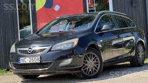 Melns Opel Astra 2011 Rīga, ar dzinēja tilpumu 2.00 L un nobraukumu 280 tūkst. km par 2800 €, foto 3 vietnē AUTOMOTO.COM.LV