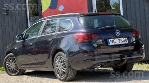 Melns Opel Astra 2011 Rīga, ar dzinēja tilpumu 2.00 L un nobraukumu 280 tūkst. km par 2800 €, foto 4 vietnē AUTOMOTO.COM.LV