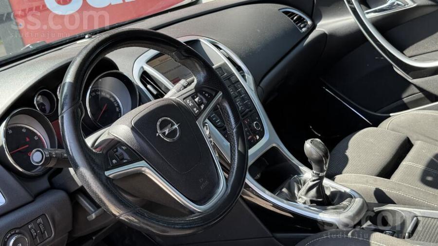 Melns Opel Astra 2011 Rīga, ar dzinēja tilpumu 2.00 L un nobraukumu 280 tūkst. km par 2800 €, foto 6 vietnē AUTOMOTO.COM.LV