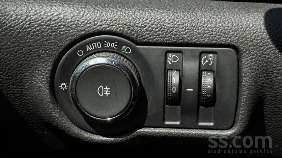 Melns Opel Astra 2011 Rīga, ar dzinēja tilpumu 2.00 L un nobraukumu 280 tūkst. km par 2800 €, foto 17 vietnē AUTOMOTO.COM.LV