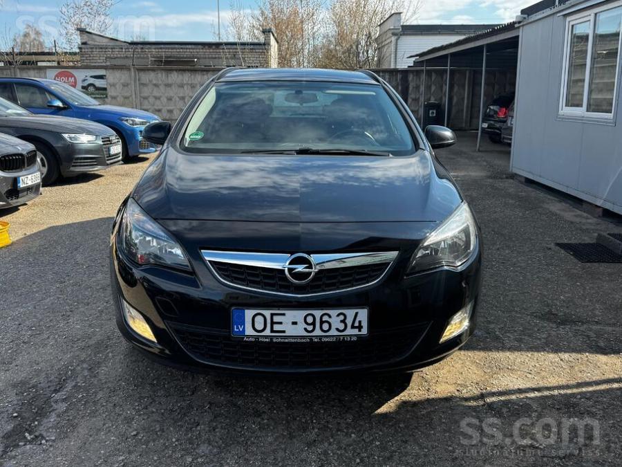 Melns Opel Astra 2011 Daugavpils, ar dzinēja tilpumu 1.40 L un nobraukumu 243 tūkst. km par 4450 €, foto 6 vietnē AUTOMOTO.COM.LV