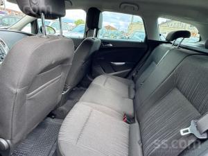 Melns Opel Astra 2011 Daugavpils, ar dzinēja tilpumu 1.40 L un nobraukumu 243 tūkst. km par 4450 €, foto 17 vietnē AUTOMOTO.COM.LV