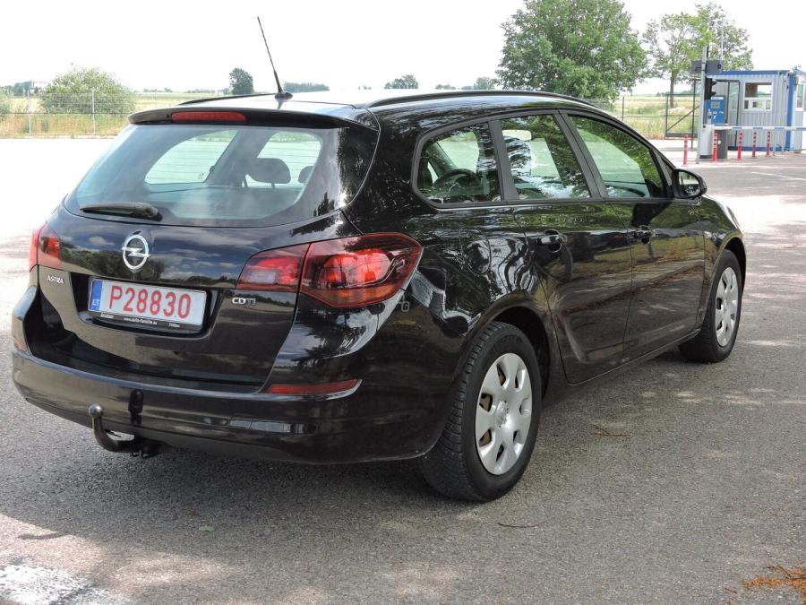 Melns Opel Astra 2011 Marijampole, ar dzinēja tilpumu 1.70 L un nobraukumu 228 tūkst. km par 2950 €, foto 6 vietnē AUTOMOTO.COM.LV