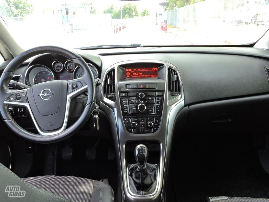 Melns Opel Astra 2011 Marijampole, ar dzinēja tilpumu 1.70 L un nobraukumu 228 tūkst. km par 2950 €, foto 9 vietnē AUTOMOTO.COM.LV