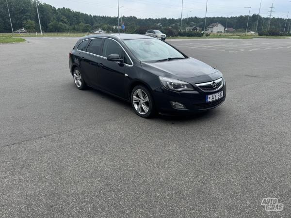 Melns Opel Astra 2011 Kauņa, ar dzinēja tilpumu 2.00 L un nobraukumu 370 tūkst. km par 3200 €, foto 2 vietnē AUTOMOTO.COM.LV