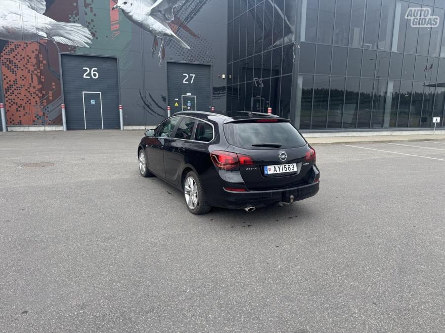 Melns Opel Astra 2011 Kauņa, ar dzinēja tilpumu 2.00 L un nobraukumu 370 tūkst. km par 3200 €, foto 5 vietnē AUTOMOTO.COM.LV