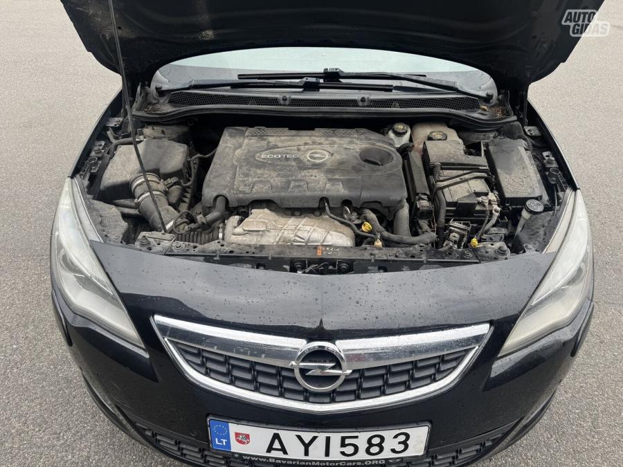 Melns Opel Astra 2011 Kauņa, ar dzinēja tilpumu 2.00 L un nobraukumu 370 tūkst. km par 3200 €, foto 6 vietnē AUTOMOTO.COM.LV