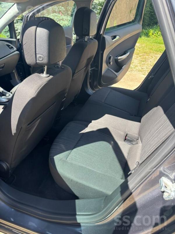 Melns Opel Astra 2011 Jēkabpils, ar dzinēja tilpumu 1.70 L un nobraukumu 227 tūkst. km par 4050 €, foto 2 vietnē AUTOMOTO.COM.LV
