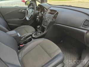 Melns Opel Astra 2011 Daugavpils, ar dzinēja tilpumu 1.70 L un nobraukumu 233 tūkst. km par 3000 €, foto 7 vietnē AUTOMOTO.COM.LV