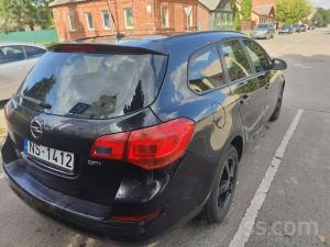 Melns Opel Astra 2011 Daugavpils, ar dzinēja tilpumu 1.70 L un nobraukumu 233 tūkst. km par 3000 €, foto 28 vietnē AUTOMOTO.COM.LV
