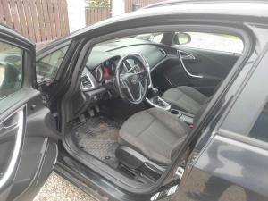 Melns Opel Astra 2011 Šauļi, ar dzinēja tilpumu 1.69 L un nobraukumu 313 tūkst. km par 2100 €, foto 5 vietnē AUTOMOTO.COM.LV