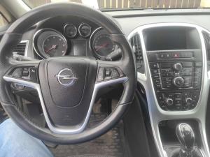 Melns Opel Astra 2011 Šauļi, ar dzinēja tilpumu 1.69 L un nobraukumu 313 tūkst. km par 2100 €, foto 6 vietnē AUTOMOTO.COM.LV